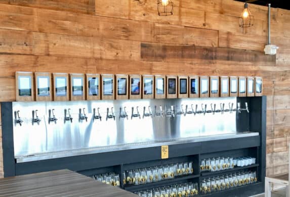 Oak and Stone Bradenton: Stone's Throw From Amazing Waterfront Views